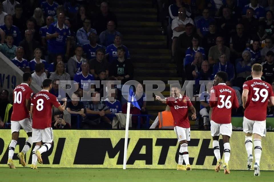 Se apunta Manchester United tercer triunfo en fila